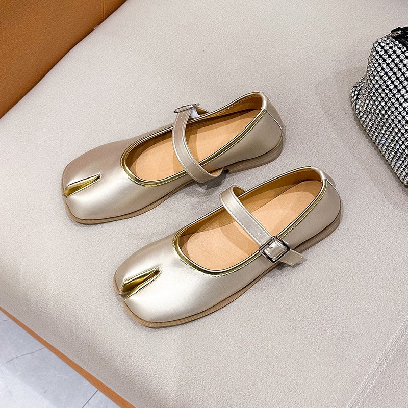 Generic 2025 New Plus Size Small Leather Shoes With Thin Pig Trotter ...