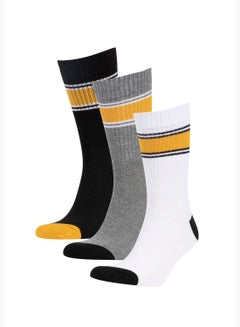 Buy Defacto multicolor 3 Pack Man High Cut Socks for Men in UAE