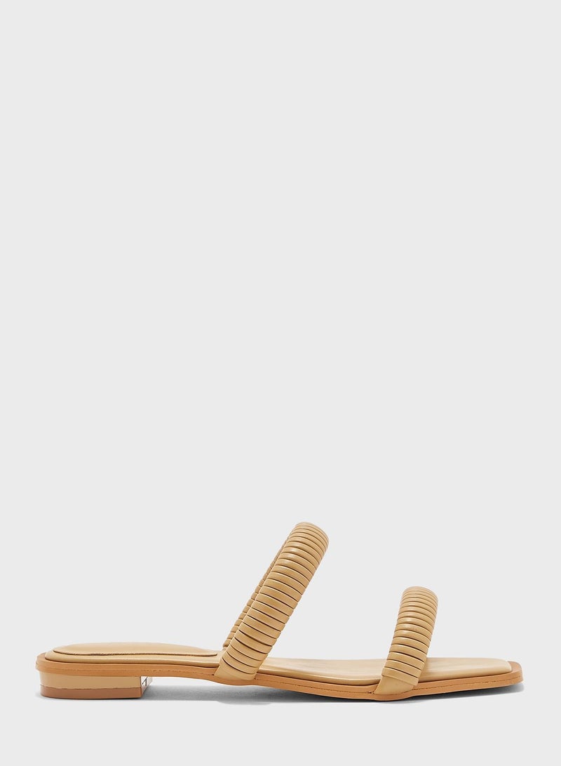 Sandals UAE | 30% OFF First Order | Dubai, Abu Dhabi | SIVVI