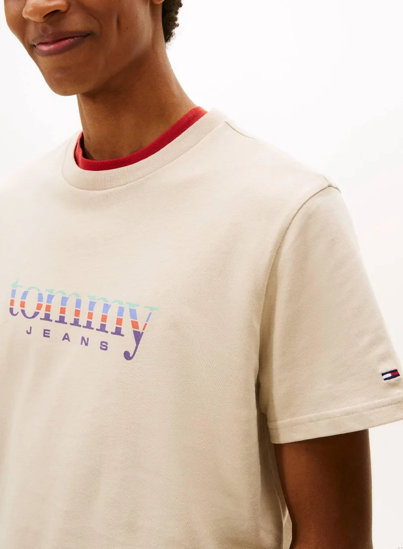 TOMMY JEANS Gulf Sand Logo Slim T-Shirt for Men | Best Price KSA