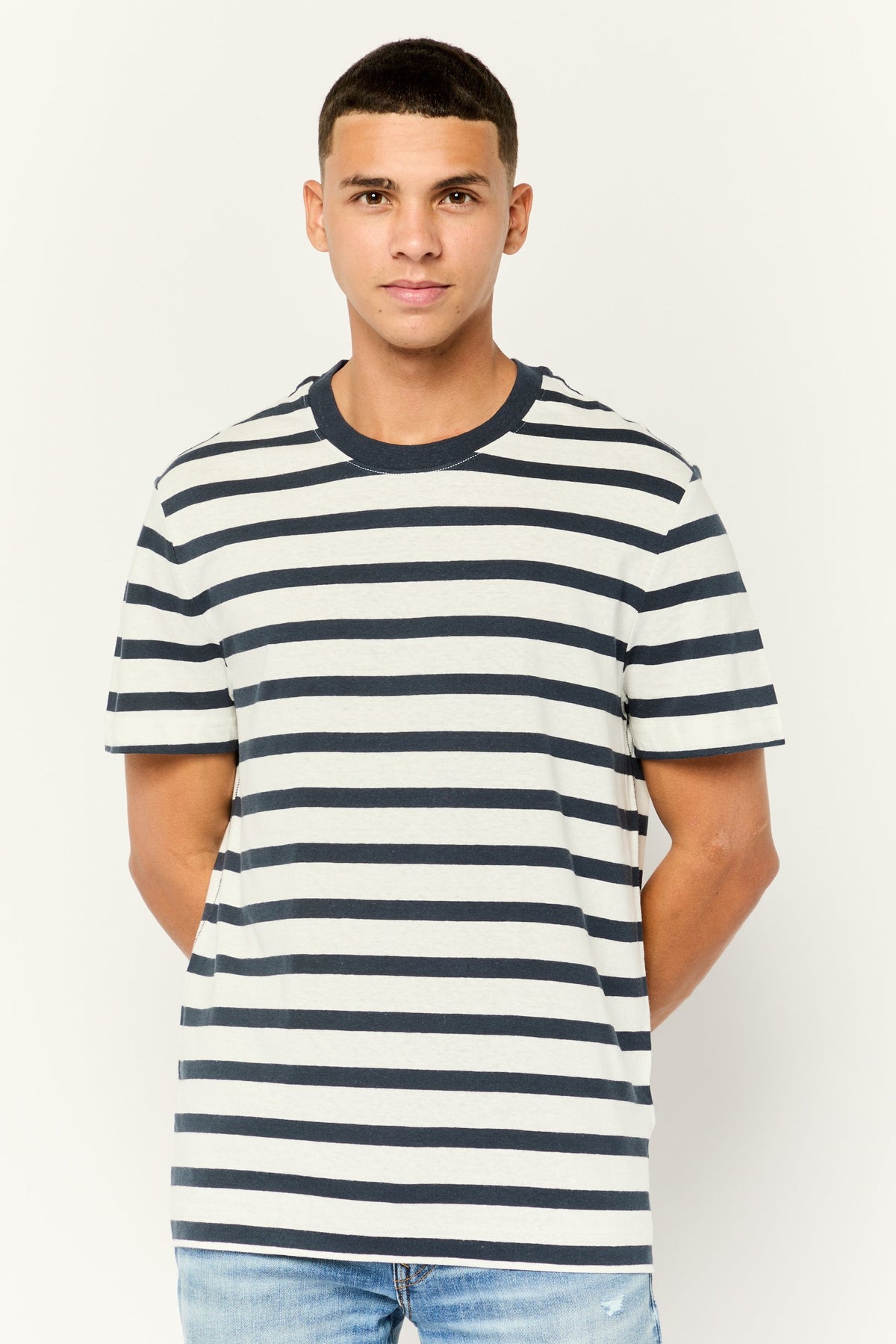 ESPRIT Men Crew Neck Short Sleeve Yarn Dye T-Shirt, Multicolor | Best ...