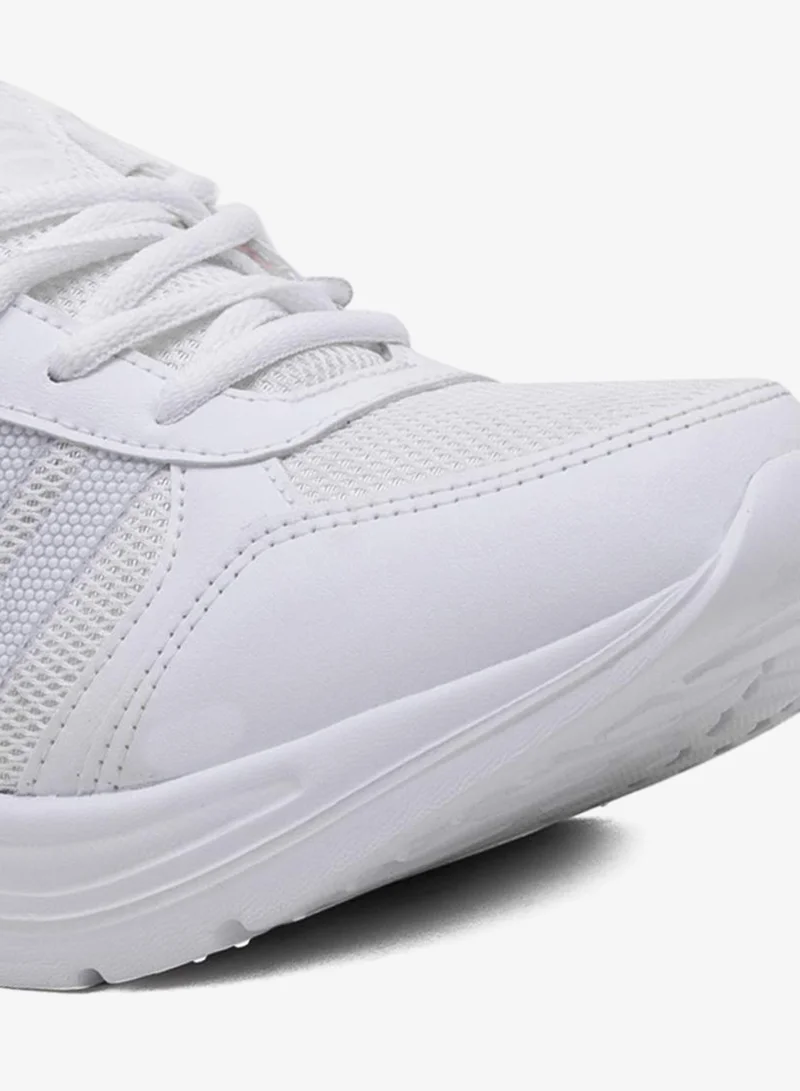 اشتري أسيان أحذية رياضية بيضاء للرجال والأولاد في السعودية