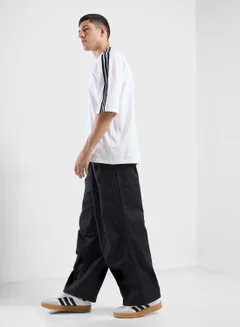 adidas Originals Parachute Sweatpants for Men | Best Price Qatar