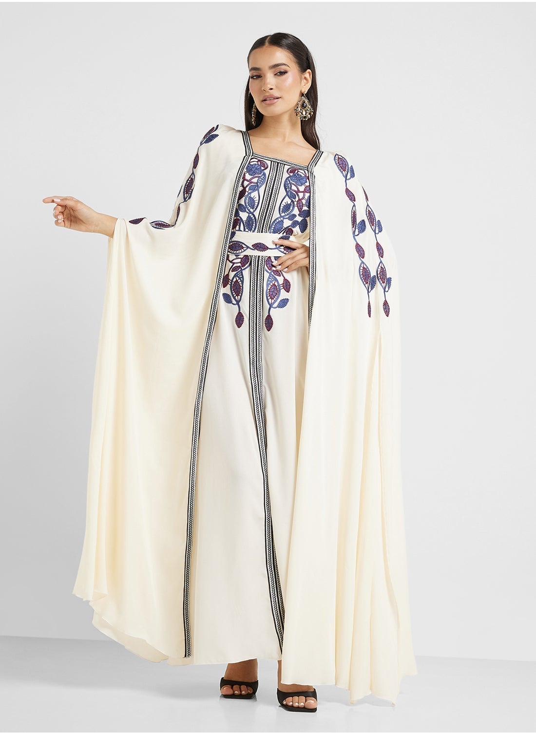 hayas closet Embroidered Ivory Dress | Best Price KSA | Riyadh, Jeddah
