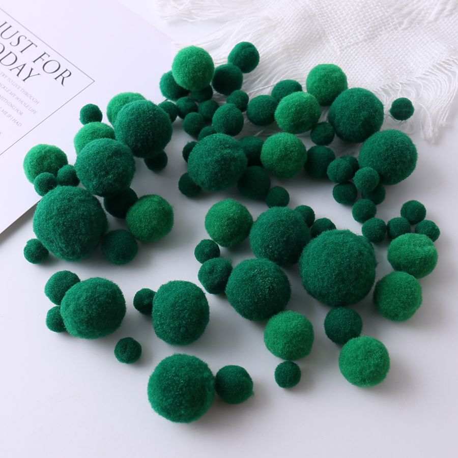 Generic 1-3 Red, White And Green Mixed Sizes Christmas Plush Balls ...