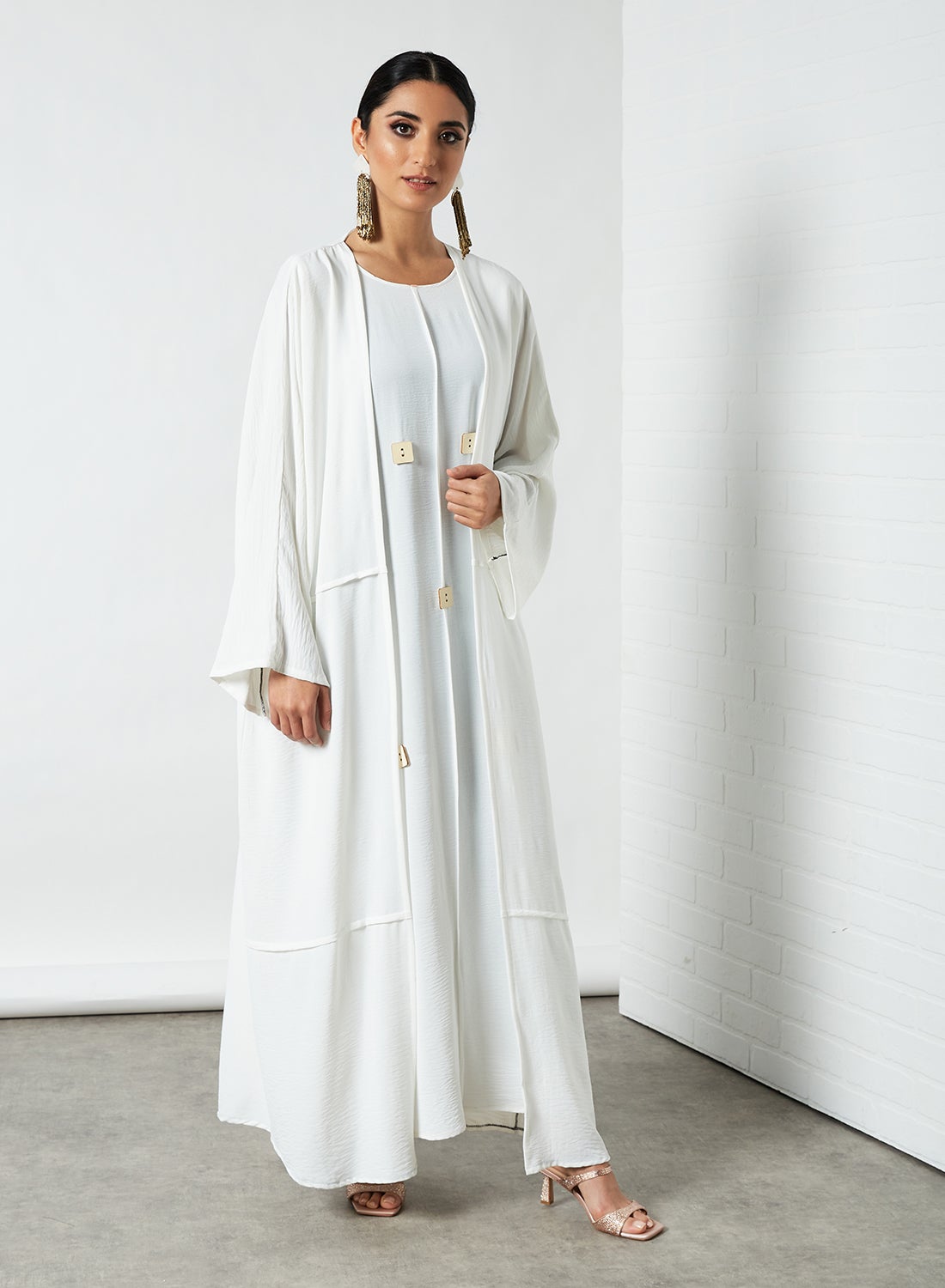 ROZA Stylish Casual Abaya With Sheilah White/Black | Best Price UAE ...